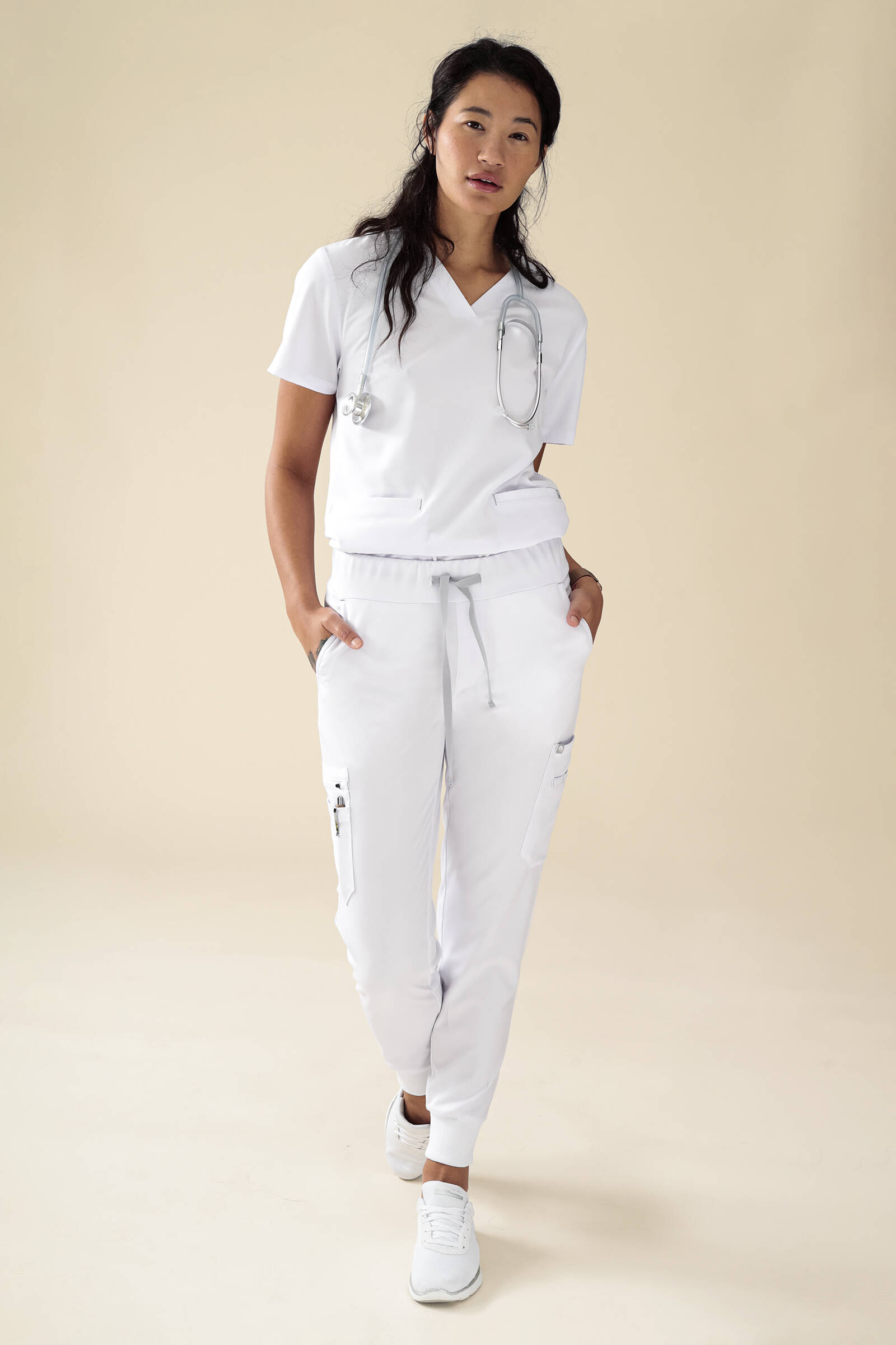 KAERE Tunique Femme - Décolleté V blanc | CLINIC DRESS